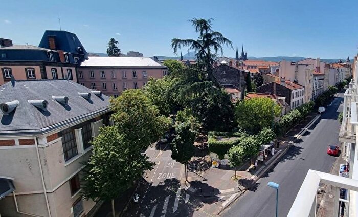 Appartement à vendre - Clermont-Ferrand, Delille, Cathédrale, La Gare - 6 pièces - 4 chambres