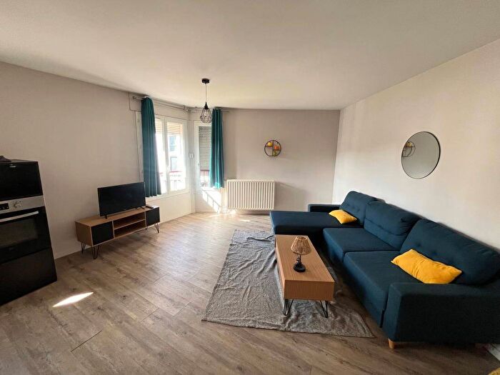 Appartement à louer - Vosne-Etete Noire, Neuville-sur-Saône - 2 pièces - 1 chambre