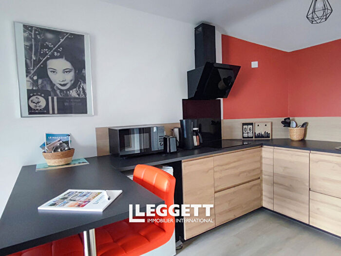 Maison à vendre - La Ville-ès-Nonais - 5 pièces - 3 chambres