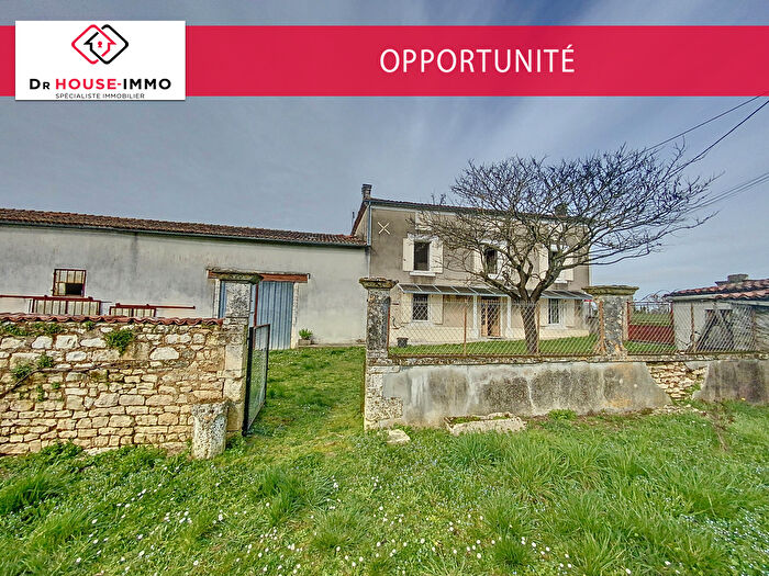 Maison 5 pièces à Vouharte, à vendre