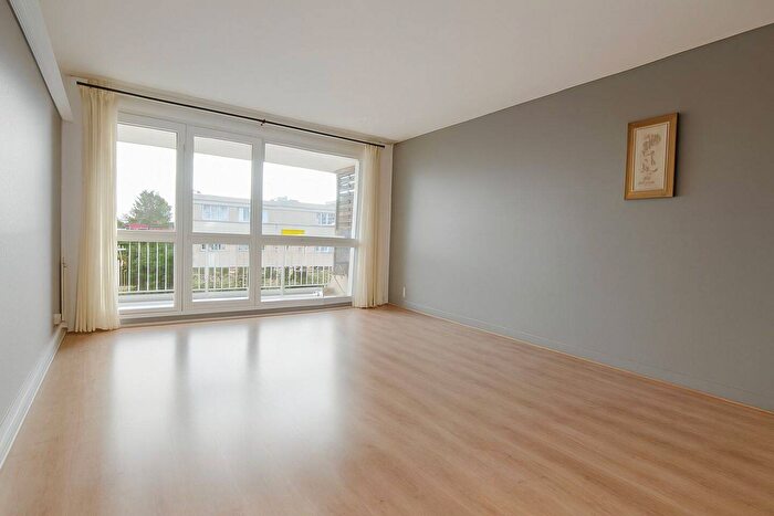 Appartement à louer - Igny - 3 pièces - 2 chambres