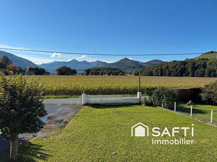 Maison à vendre - Oloron-Sainte-Marie - 7 pièces - 5 chambres