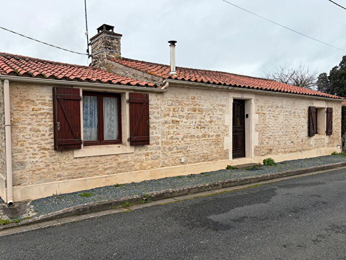 Maison à vendre - Luçon - 5 pièces - 3 chambres