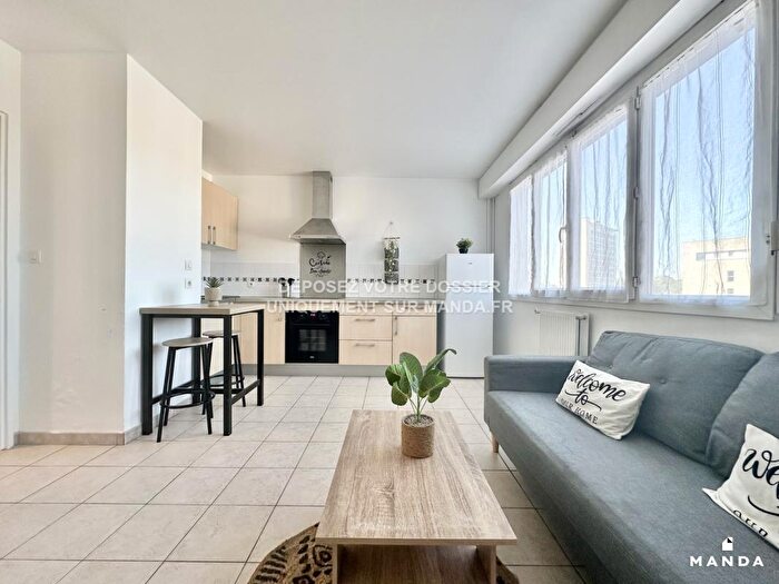 Melun, Rive de Seine, Sud - Appartement 2 pièces à louer