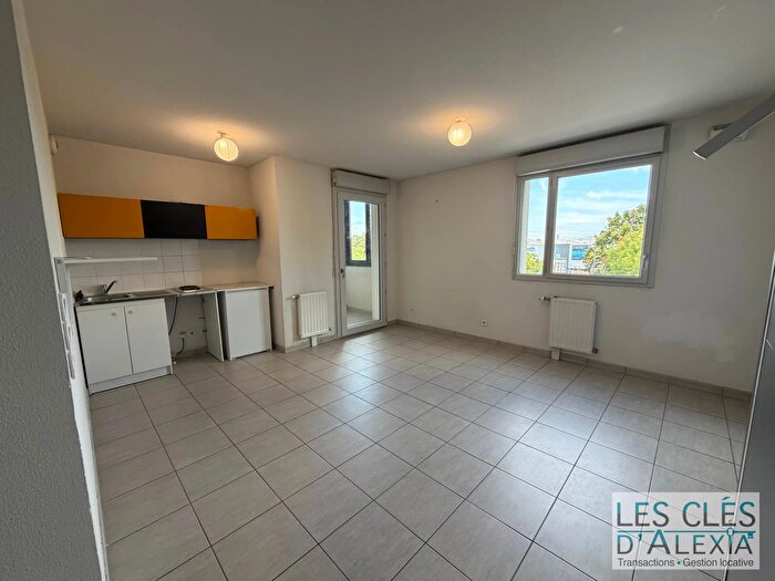 Appartement 1 pièce à vendre à Vénissieux, Jules Guesde