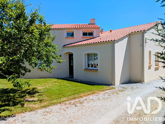 La Roche-sur-Yon, Val d'Ornay, Saint-André d'Ornay, Forges - Maison 7 pièces à vendre