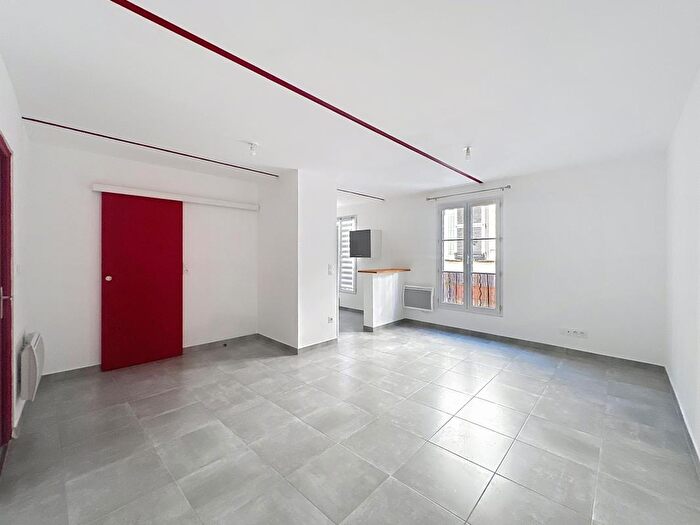 Appartement à louer - Avignon, Palais des Papes, Zone Piétonne - 2 pièces - 1 chambre