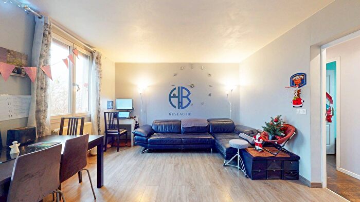 Appartement à vendre - Stains, Victor Renelle, Croix Blanche - 4 pièces - 3 chambres