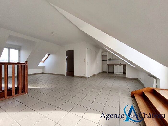 Appartement à louer - Compiegne - 5 pièces - 3 chambres