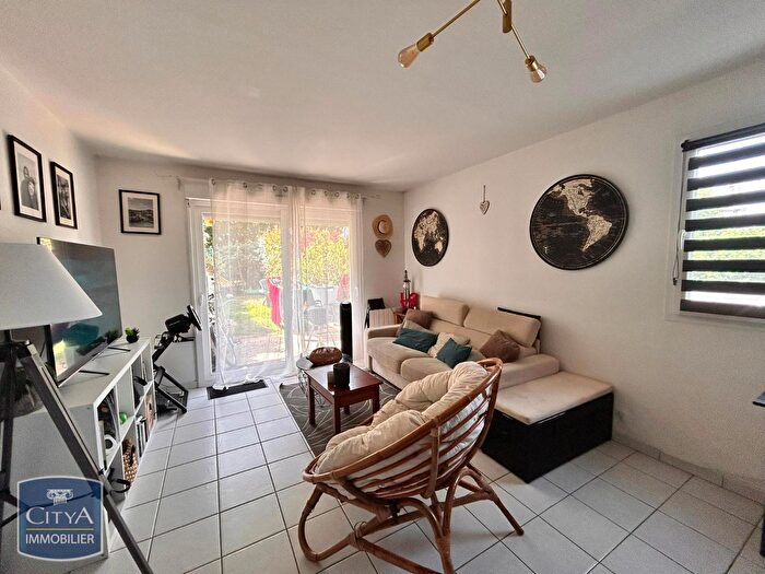 Le Bourgneuf-la-Forêt : Appartement 3 pièces à louer