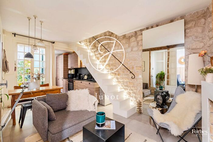 Appartement 2 pièces à Paris 18ème, Montmartre, Sacré Coeur, Abbesses, à vendre