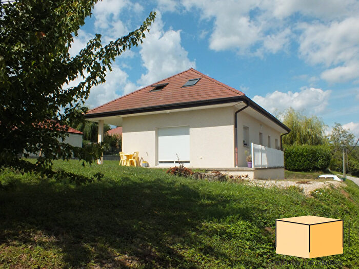 Maison 5 pièces à Belley, à louer