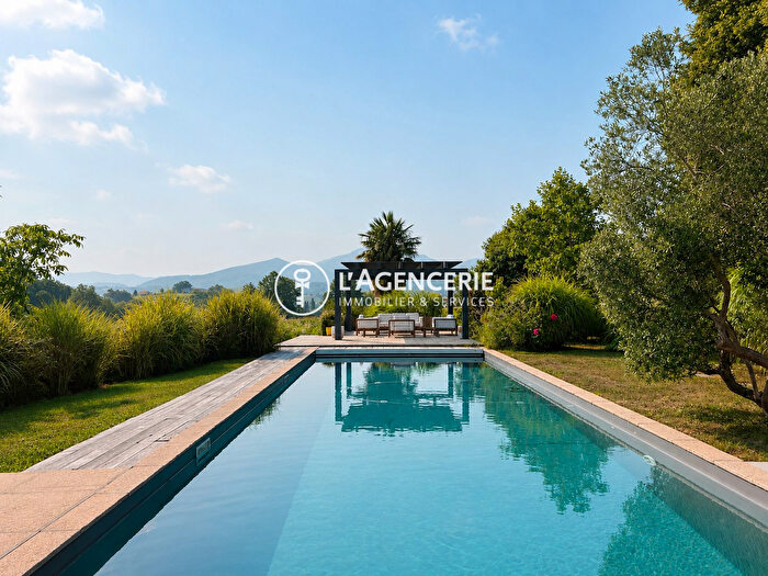 Maison 12 pièces à Souraïde, à vendre