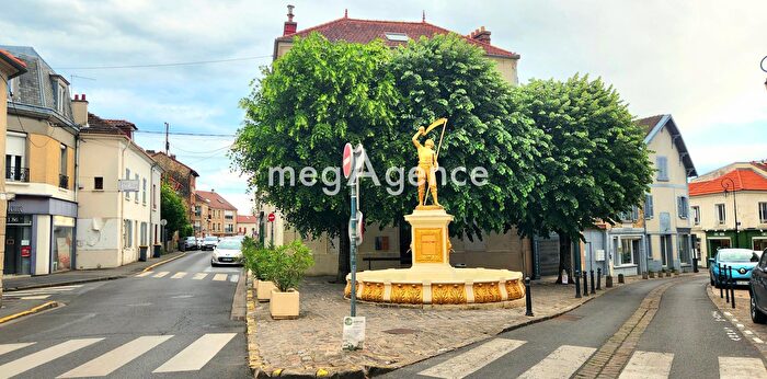 Appartement à vendre - Saint-Leu-la-Forêt, Centre-ville - 2 pièces - 1 chambre