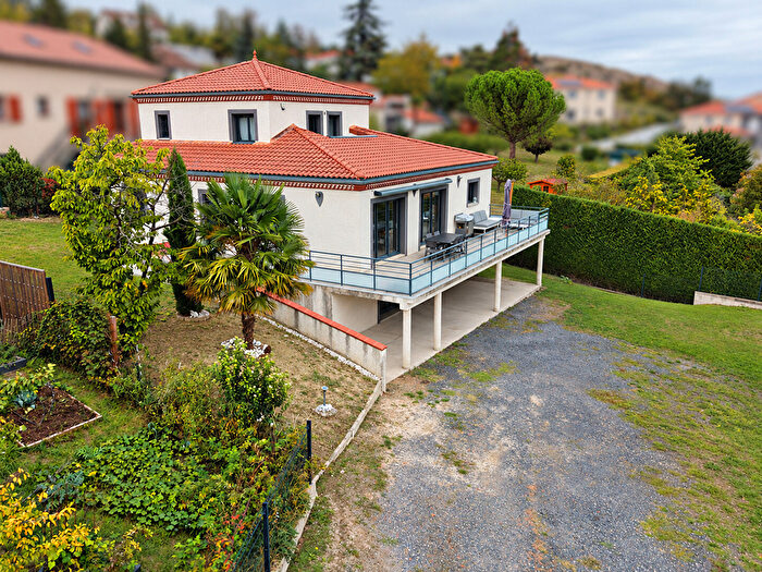 Veyre-Monton : Maison 6 pièces à vendre
