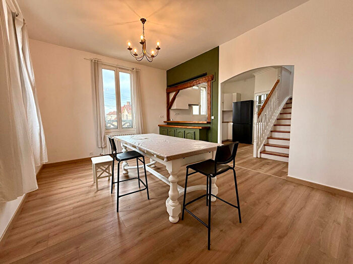 Maison 7 pièces à vendre - Les Mureaux, Nouvelle France
