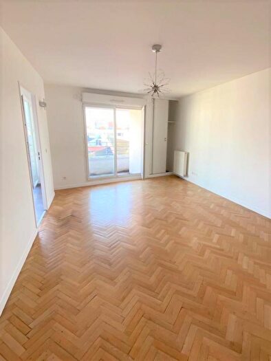 Appartement à vendre - Saint-Denis, République, Gare - 3 pièces - 2 chambres