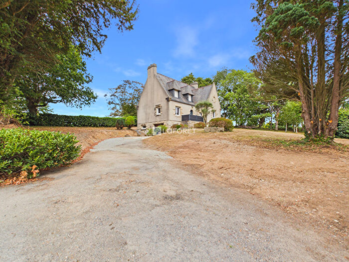 Maison 7 pièces à Brasparts, à vendre