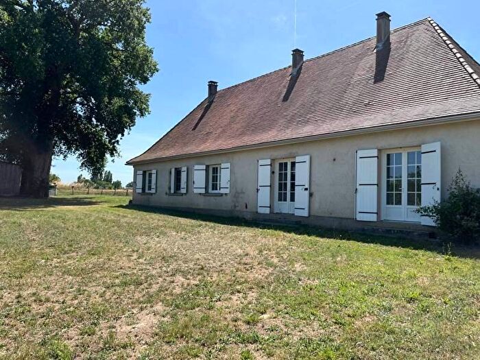 Saint-Médard-de-Mussidan - Maison 7 pièces à louer