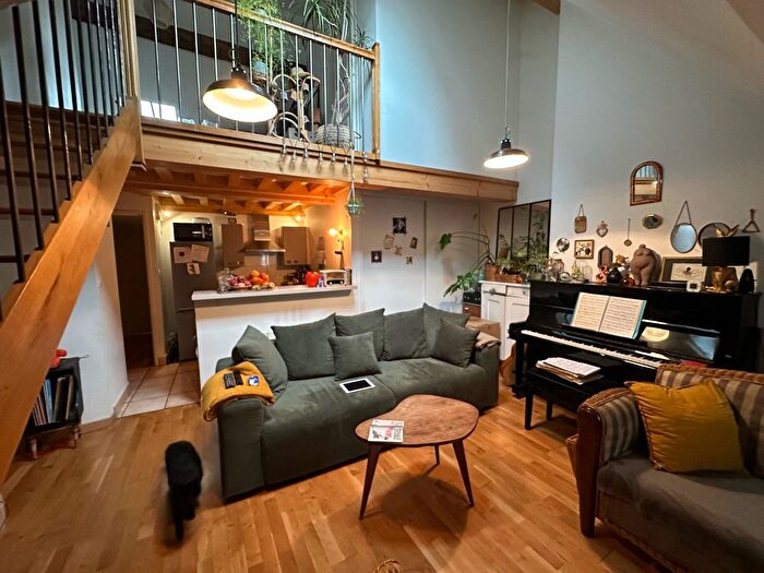 Appartement à louer - Chalon-sur-Saône, Centre-ville - 3 pièces - 2 chambres