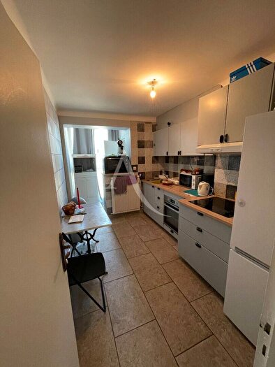 Appartement à louer - Mermoz Clos du Hameau-Vieux Bourg, Saint Jean de Braye - 3 pièces - 2 chambres