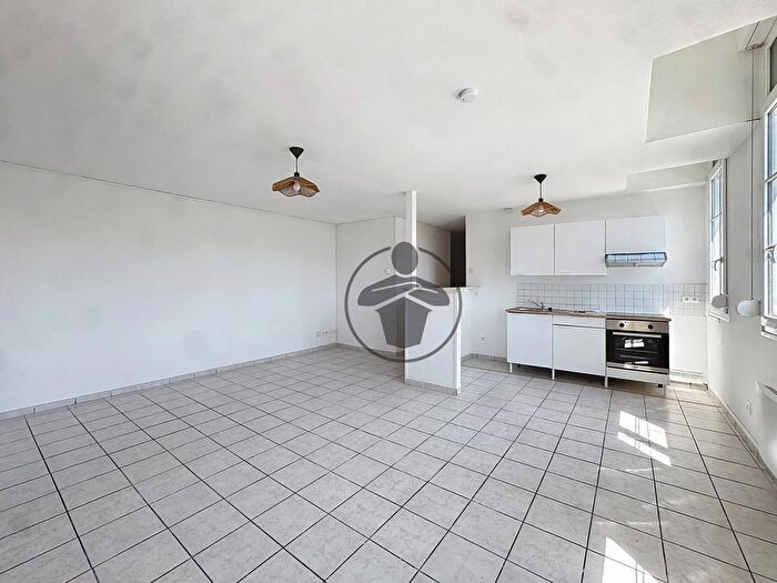 Appartement 4 pièces à Saint-Quentin, Isle, à vendre