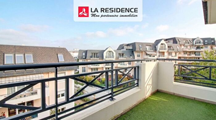 Appartement à vendre - Poissy - 4 pièces - 2 chambres