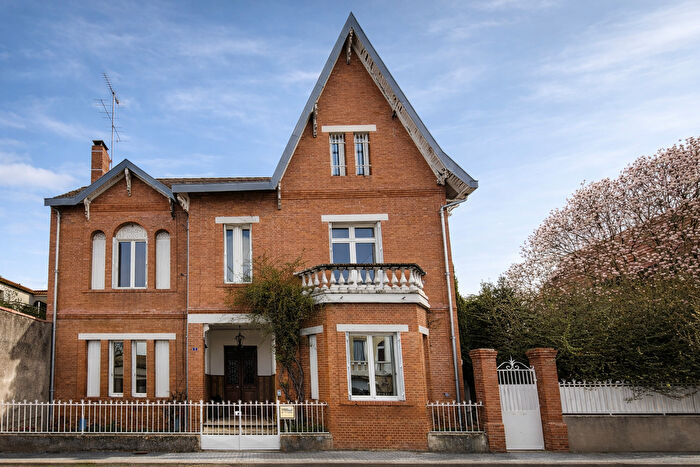 Maison à vendre - Castelsarrasin, Centre-ville - 10 pièces - 5 chambres