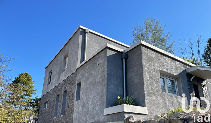 Maison à vendre - Aubenas, Les Oliviers, Combegayre, Glacière - 8 pièces - 4 chambres