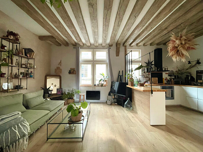 Appartement à vendre - Senlis, Centre-ville - 5 pièces - 2 chambres