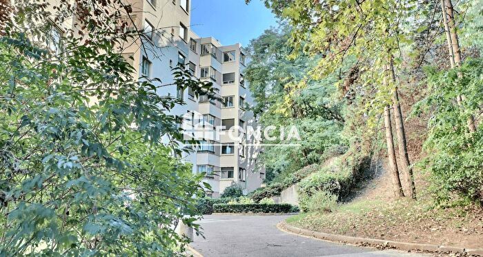 Appartement 1 pièce à Sainte-Foy-lès-Lyon, Centre-ville, à vendre