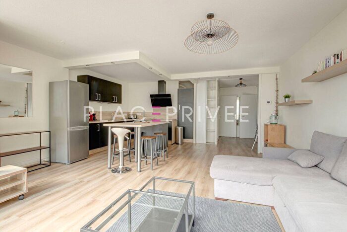 Appartement à louer - Saurupt-Clémenceau, Nancy - 4 pièces - 3 chambres