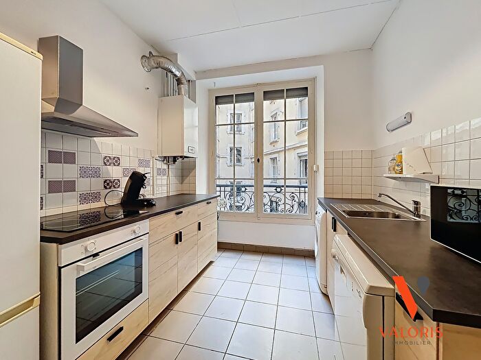 Appartement 4 pièces à louer - Grenoble, Notre-Dame, Mutualité