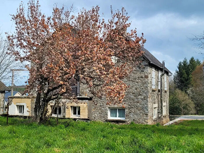 Maison à vendre - Lapleau - 6 pièces - 4 chambres
