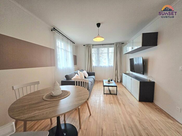 Appartement à louer - Maroc, Champigny-sur-Marne - 4 pièces - 3 chambres