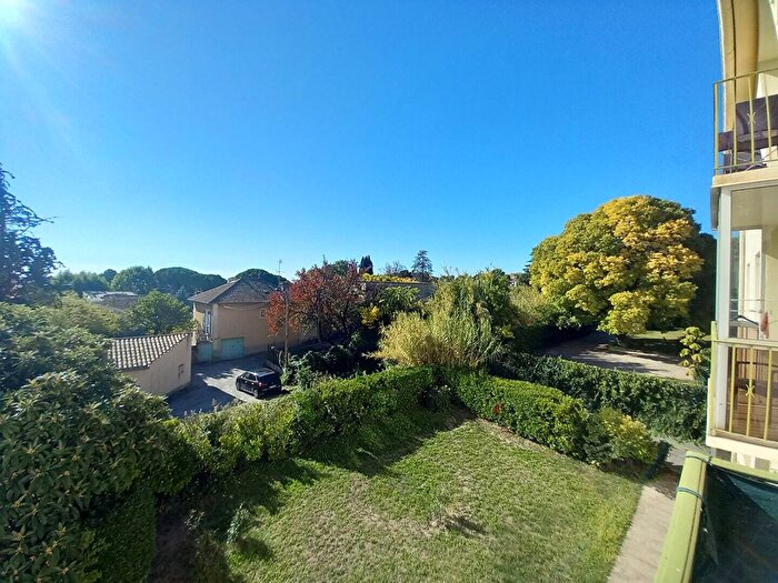 Appartement à louer - Les Chauvinets, Manosque - 3 pièces - 2 chambres