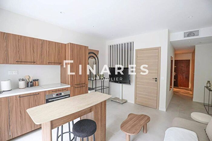 Appartement à louer - Périer, Marseille ème arrondissement - 1 pièce