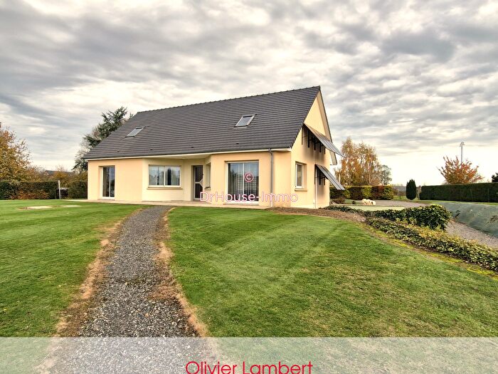 Hornoy-le-Bourg : Maison 6 pièces à vendre