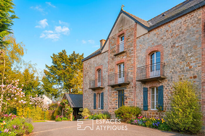 Maison à vendre - Châteaubriant, Centre-ville, Gare - 8 pièces - 5 chambres