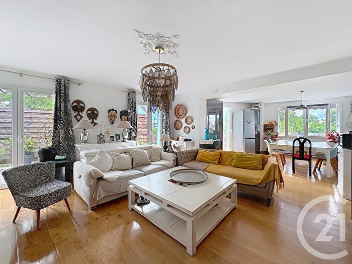 Appartement à vendre - Champigny-sur-Marne, Le Plateau - 3 pièces - 2 chambres