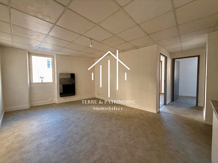 Appartement à vendre - Aubenas, Centre-ville - 3 pièces - 2 chambres