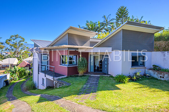 Maison à vendre - Le Tampon, Centre-ville - 6 pièces - 4 chambres