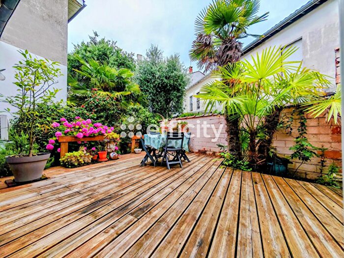 Maison 7 pièces à Le Bouscat, Barrière du Médoc, à vendre