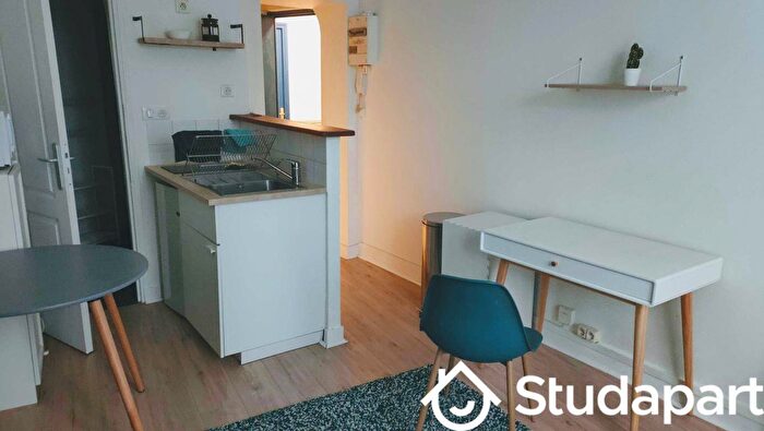 Champ de Mars-Bussatte-Victor Hugo, Angoulême - Appartement 1 pièce à louer