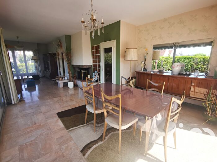 Maison à vendre - Connerré - 6 pièces - 4 chambres