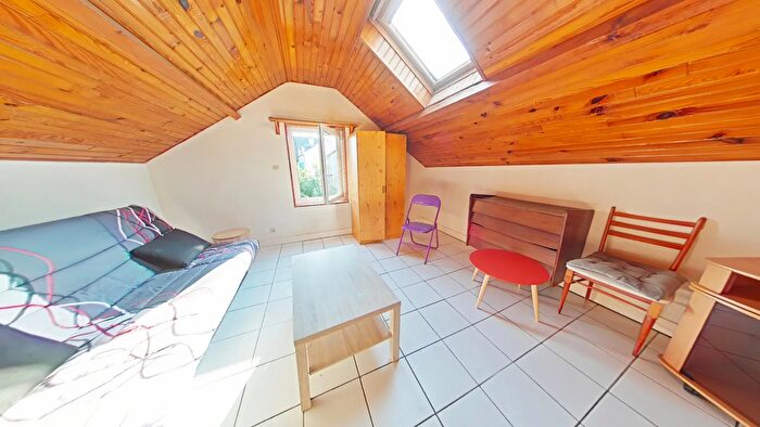 Appartement à louer - Nevers, Champs Pacaud, Mouësse - 1 pièce - 1 chambre