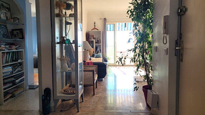 Appartement à vendre - Grasse, Magagnosc, Saint-Mathieu - 3 pièces - 2 chambres