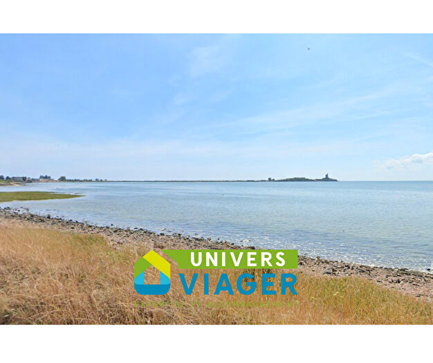 Maison à vendre - Quettehou - 2 pièces - 1 chambre