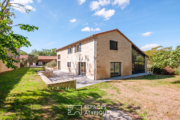 Maison 7 pièces à Vouillé, à vendre