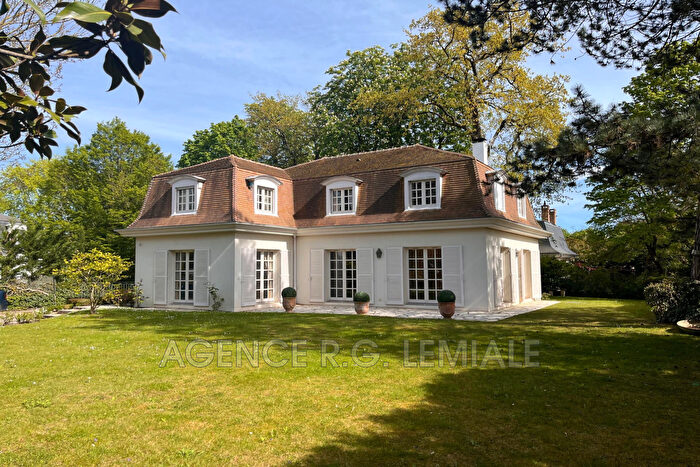 Maison 8 pièces à vendre - Maisons-Laffitte, Est